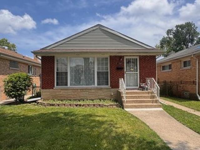 137 Linden Ave, Bellwood, IL 60104