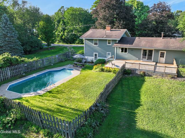 137 Mammoth Spring Road