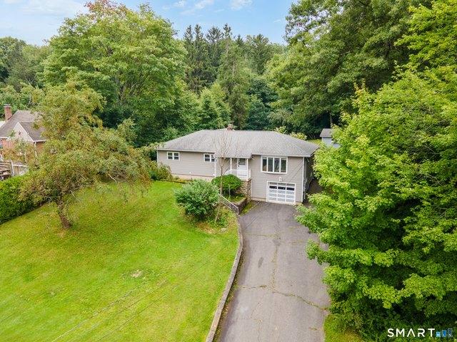 137 Maple Hill Rd, Naugatuck, CT 06770