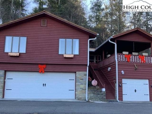 137 Maple Rd, Blowing Rock, NC 28605
