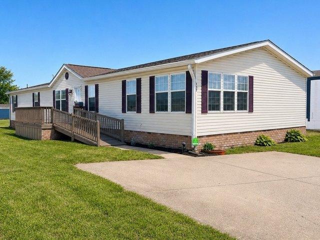 137 Mystic Springs Dr, Greenwood, IN 46143