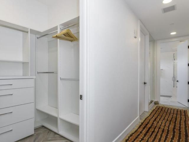137 N Doheny Dr, Unit 4, Los Angeles, CA 90048 | MLS #26647