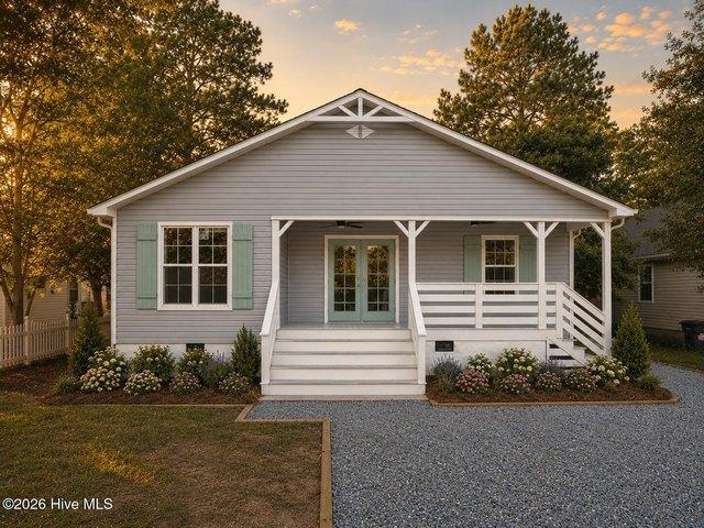 137 NE 31st St, Oak Island, NC 28465