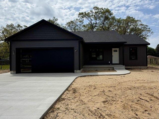 137 S Bock Rd, Muskegon, MI 49442