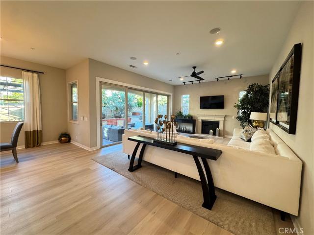 137 Smallwheel, Irvine, CA 92618 | MLS #TR25278
