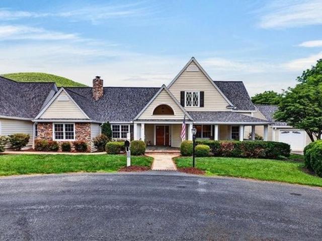 137 Saddle Ridge Ln, Nellysford, VA 22958