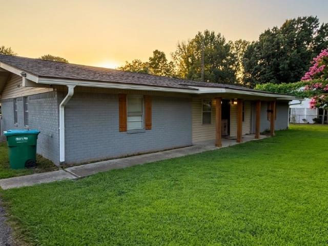 137 sassafras cir