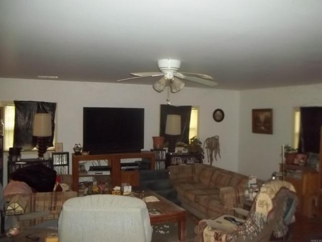 137 Shady Oaks Lane