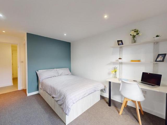 137 St Ann's Court, Leeds LS5 2 bed house to rent £1,534 pcm £354 pw