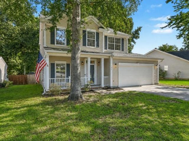 137 Stonehurst Dr, Goose Creek, SC 29445