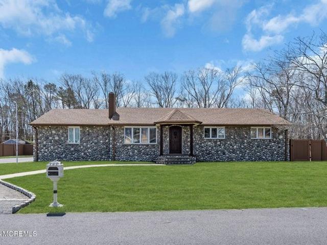 137 Sunset Dr, Forked River, NJ 08731