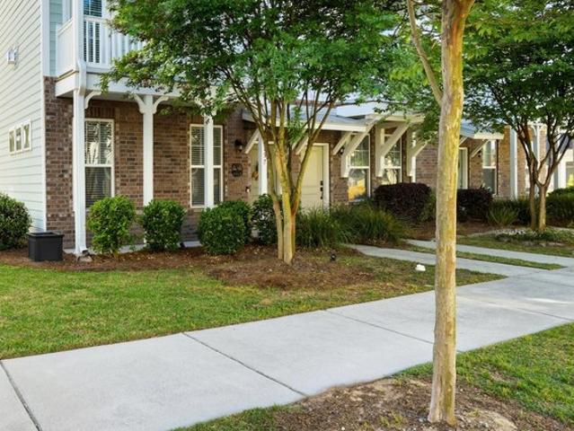 137 Rowans Creek Dr, Charleston, SC 29492