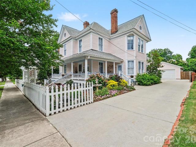 137 Reid Street