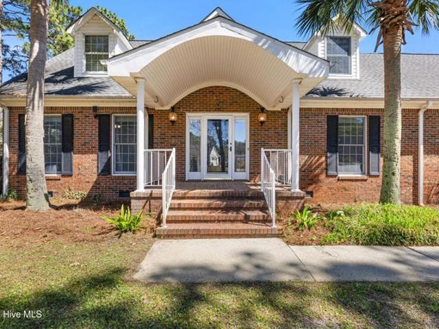 137 River Oaks Dr, Wilmington, NC 28412