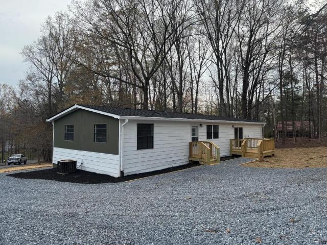 137 Ridgeview Lane