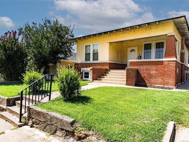 137 W 5th Ave, Bristow, OK 74010