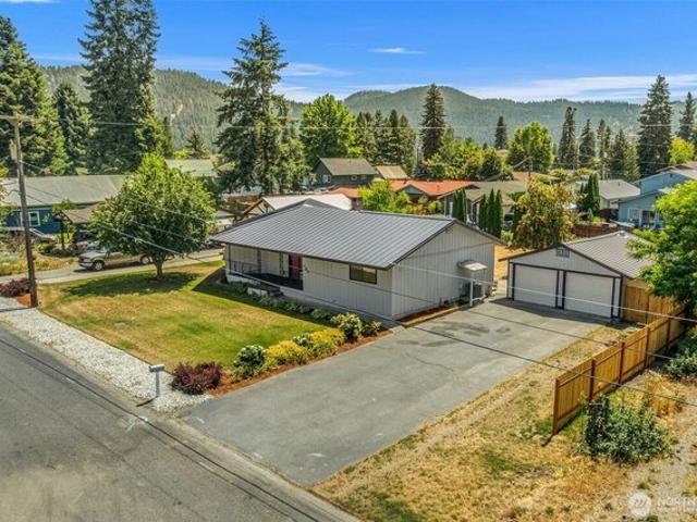 137 W Center St, Leavenworth, WA 98826