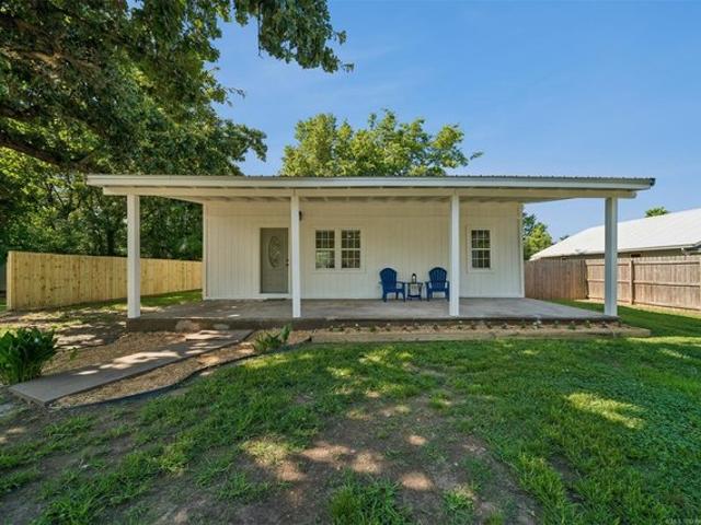 137 W Cheyenne Ave, Langley, OK 74350