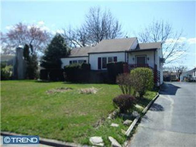 137 Walker Ln, King of Prussia, PA 19406
