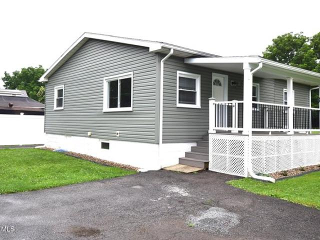137 Wertz Ave, Altoona, PA 16601