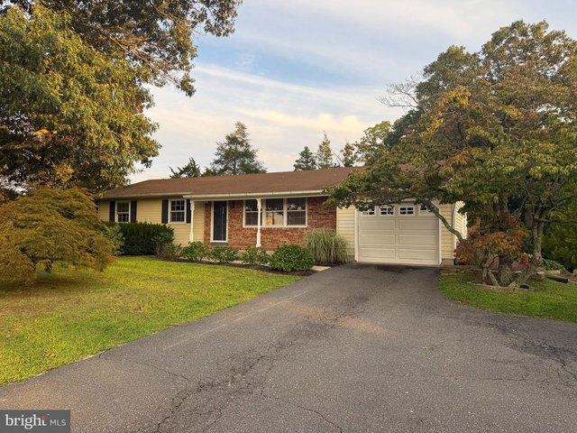 137 Wheat Rd, Buena, NJ 08310