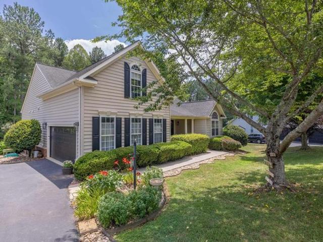 137 Whispering Woods Pl, Zion Crossroads, VA 22942