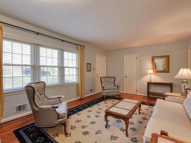 137 Whittier Place