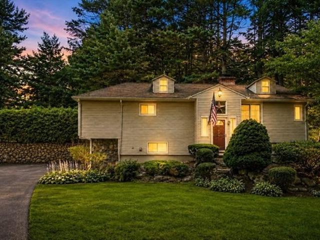 137 Wilson St, Spencer, MA 01562
