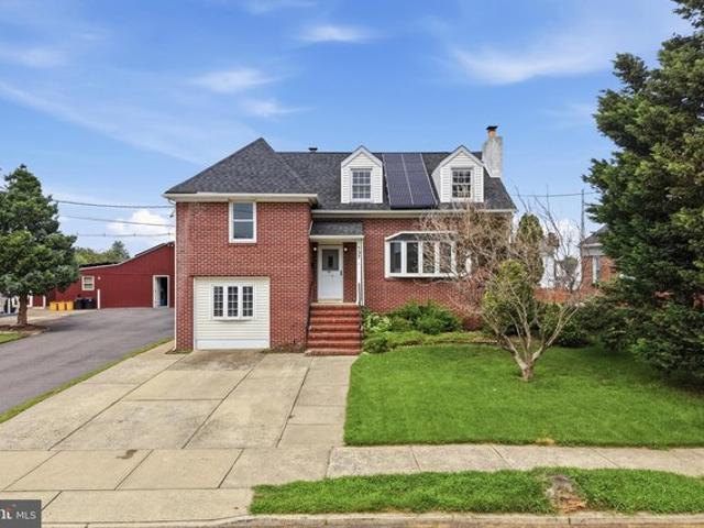 137 Thropp Ave, Hamilton, NJ 08610