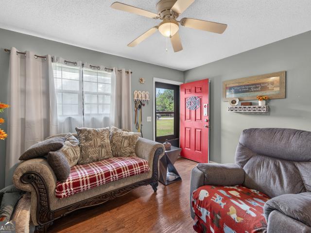 137 Timber Lane