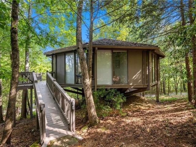 137 Treetop Knoll Drive, Big Canoe, GA 30143