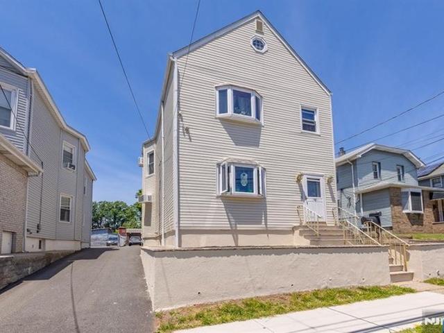 137 Uhland St, East Rutherford, NJ 07073