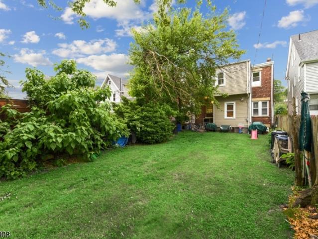 137 Valley Rd