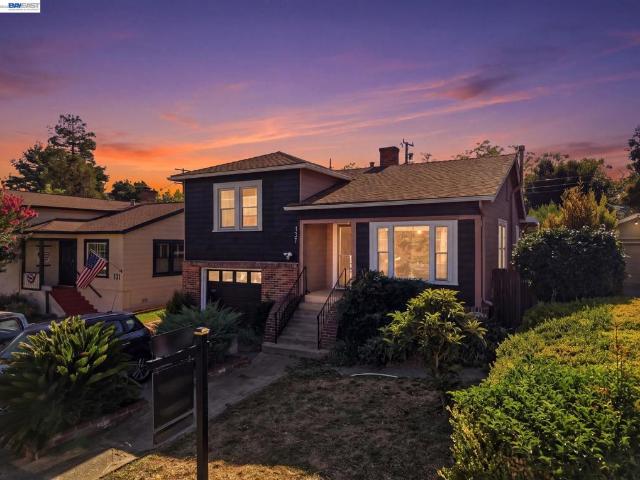 137 Viewmont Avenue