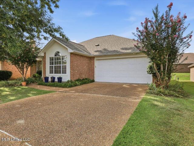137 Villa Way