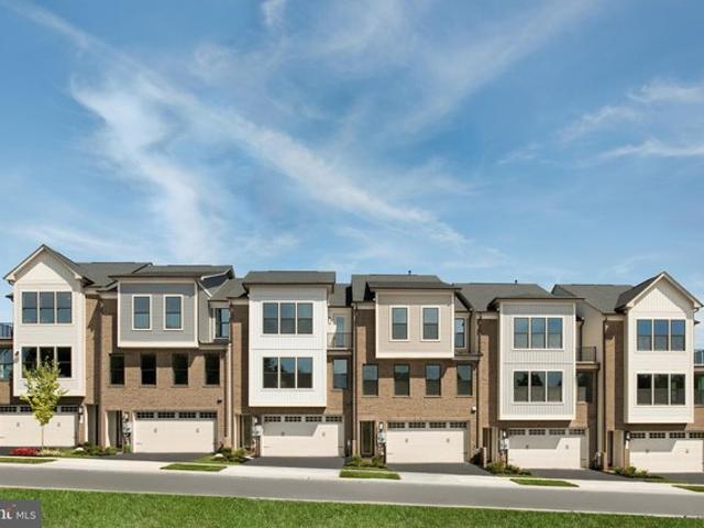 13840 Ridgeview Ct, Cockeysville, MD 21030