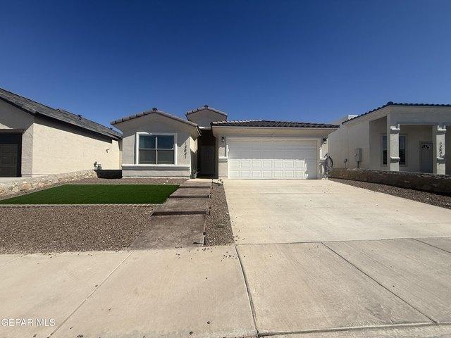 13841 Paseo Central Ave, Horizon City, TX 79928
