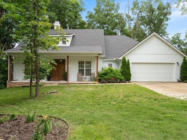 13846 Bob White Cir, Fayetteville, AR 72704