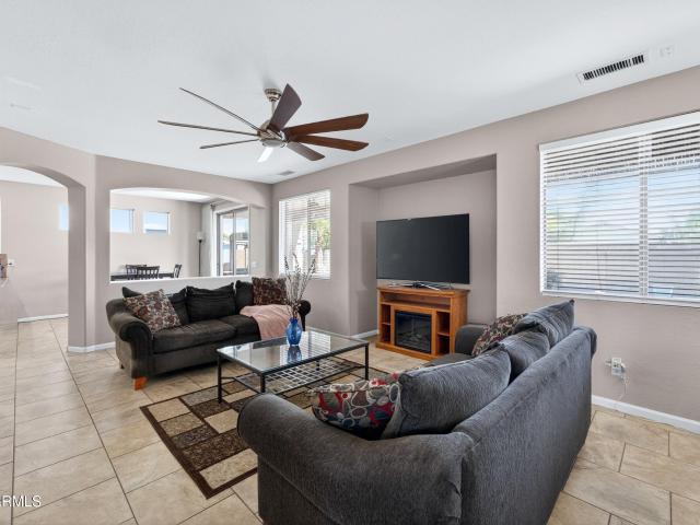 13849 w lisbon lane