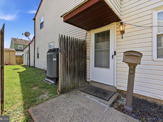 1384 Arundel Way