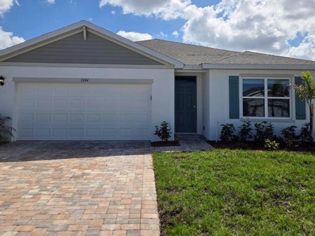 1384 Garabaldi Cir SE, Palm Bay, FL 32909