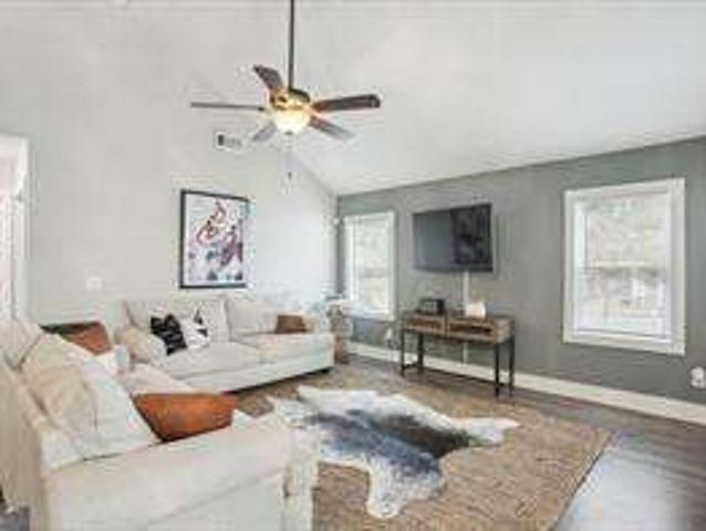 1384 Lanvale Drive SW