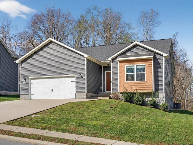 1384 Sussex Dr