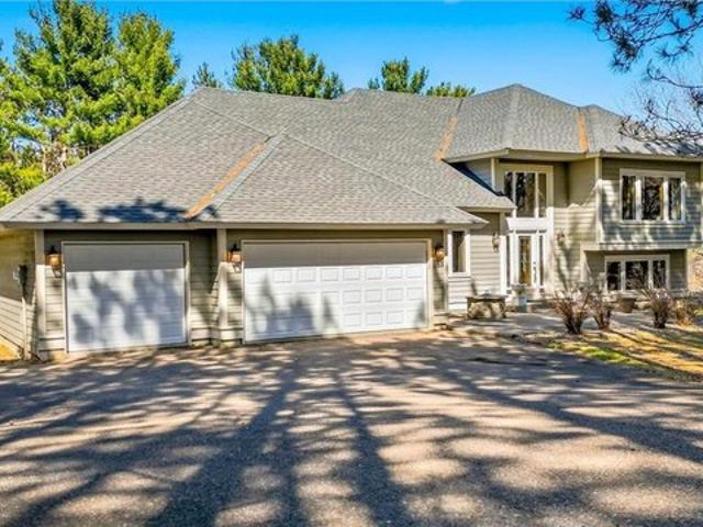 1384 th St N, Stillwater, MN 55082