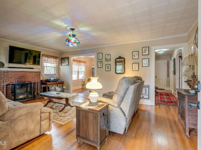 1384 Walnut Grove Road