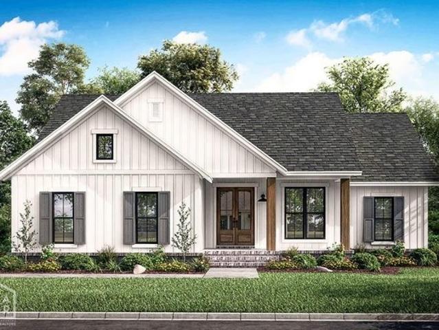 1384 Wallain Dr, Piggott, AR 72454