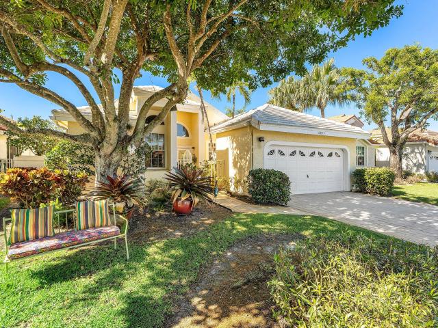 13853 Palm Grove Pl, Palm Beach Gardens, FL 33418 | MLS #R11160