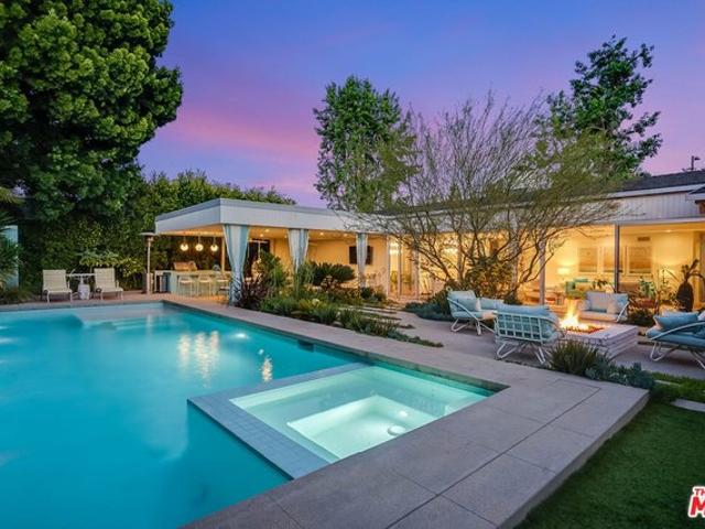13855 Cumpston St, Sherman Oaks, CA 91401