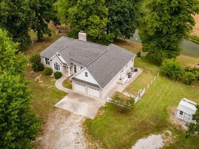 1385 Christian Chapel Rd, Anna, IL 62906