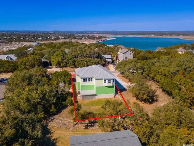 1385 Riviera Dr, Canyon Lake, TX 78133